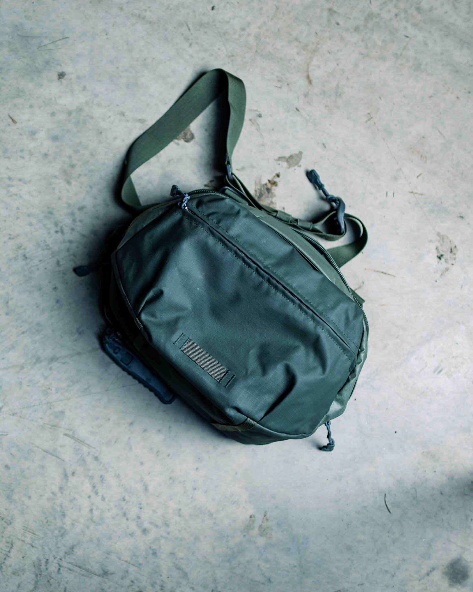 Vertx Navigator Sling Bag - Arkayne