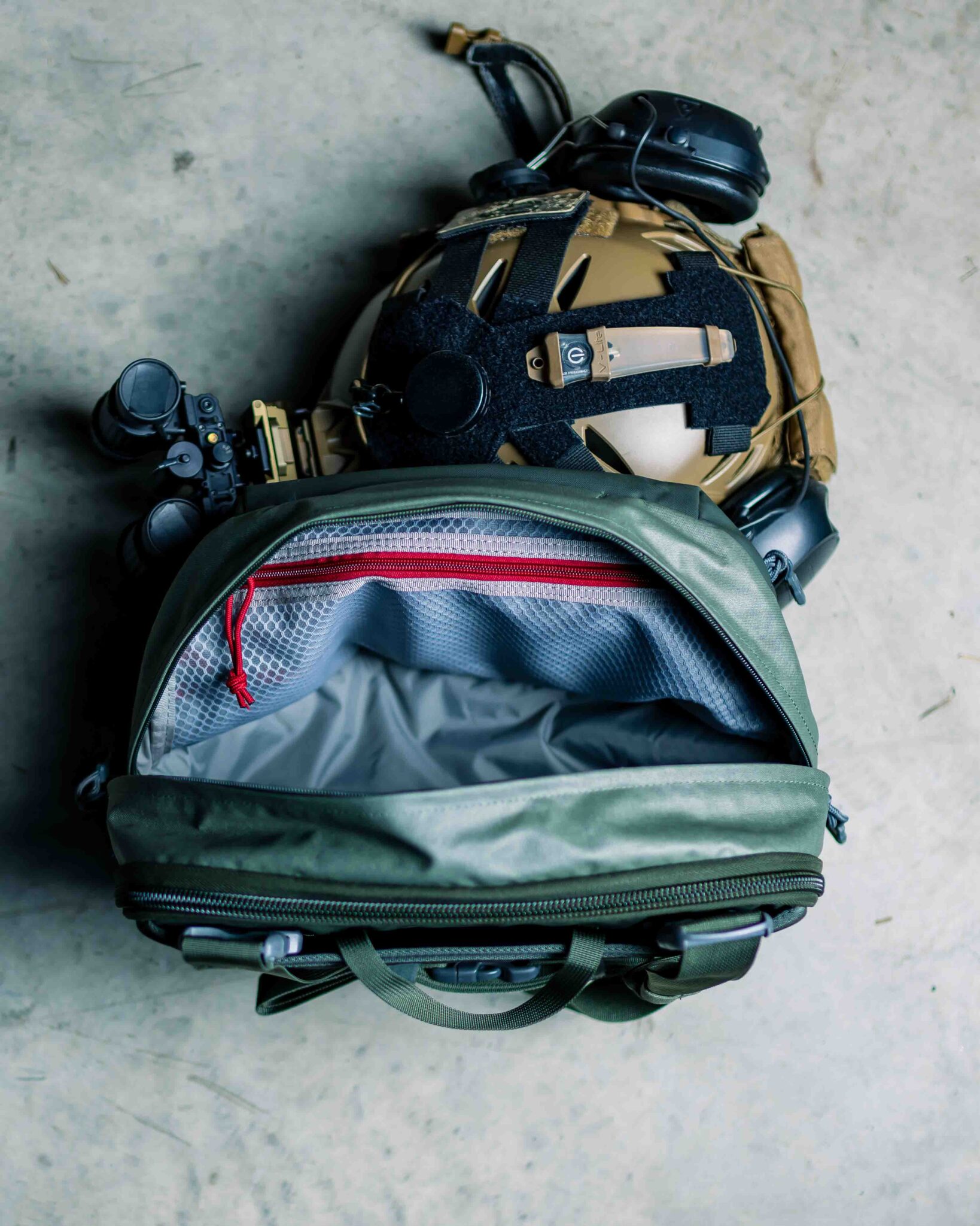 Vertx Navigator Sling Bag - Arkayne