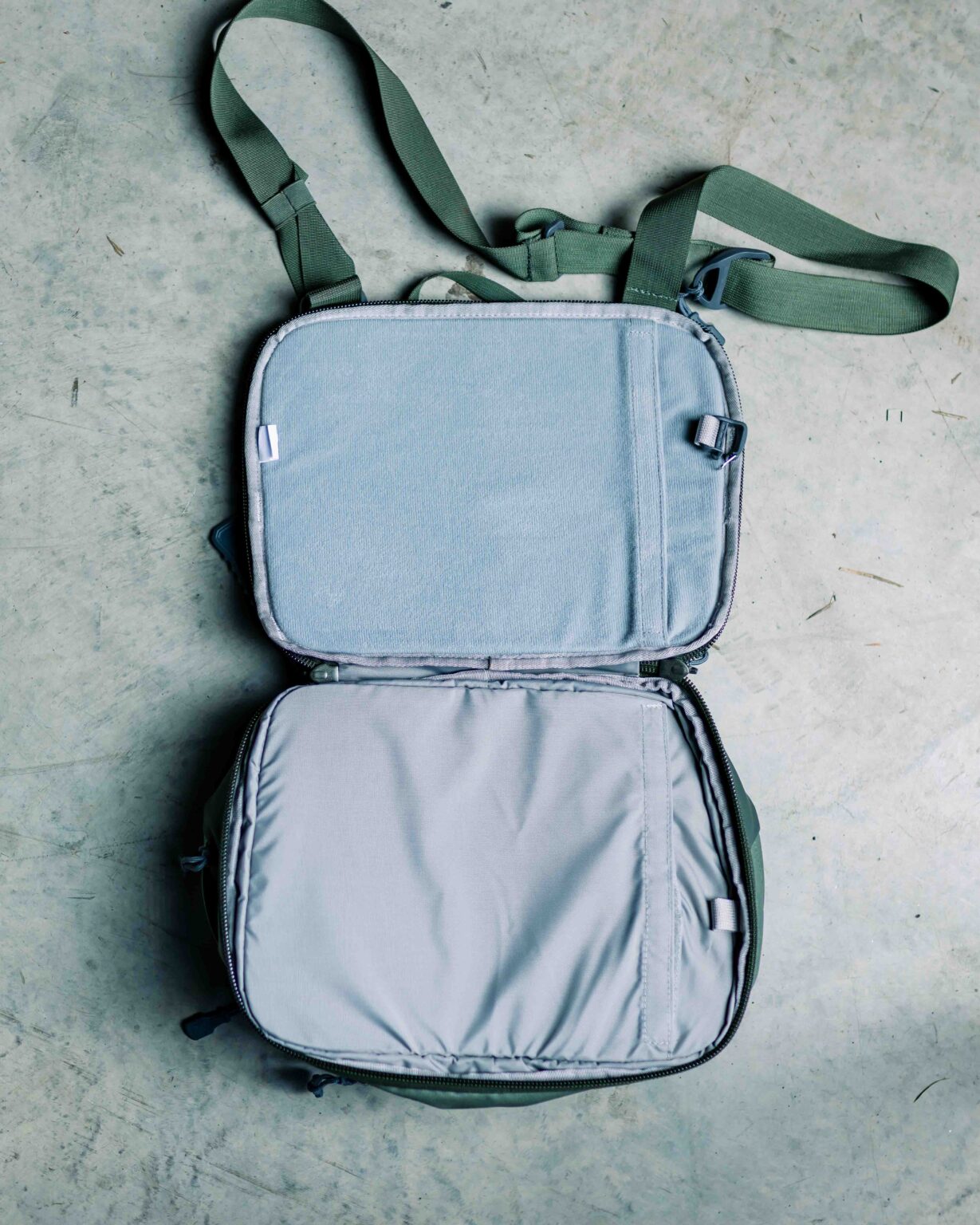 Vertx Navigator Sling Bag - Arkayne